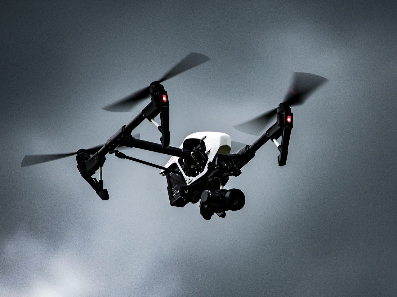 Qué es un dron y cómo funciona - Empresa Drones Profesionales España ... Qué es un dron y cómo funciona - Empresa Drones Profesionales España ...
